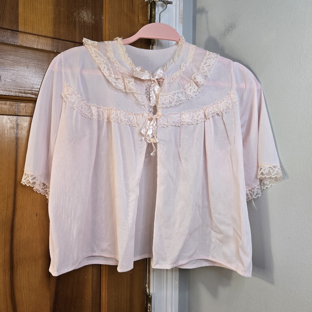 Very Vintage Nylon And Lace Nightgown Jacket - Gem
